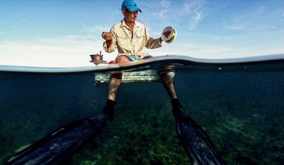 With no money or fuel, Cuban fishermen improvise on floating rafts ...