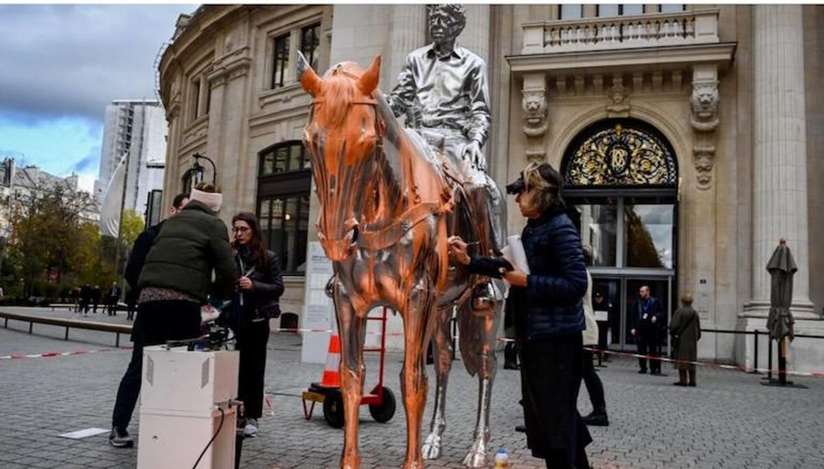 Climate activists pour paint on Charles Ray sculpture in Paris - Raw Story