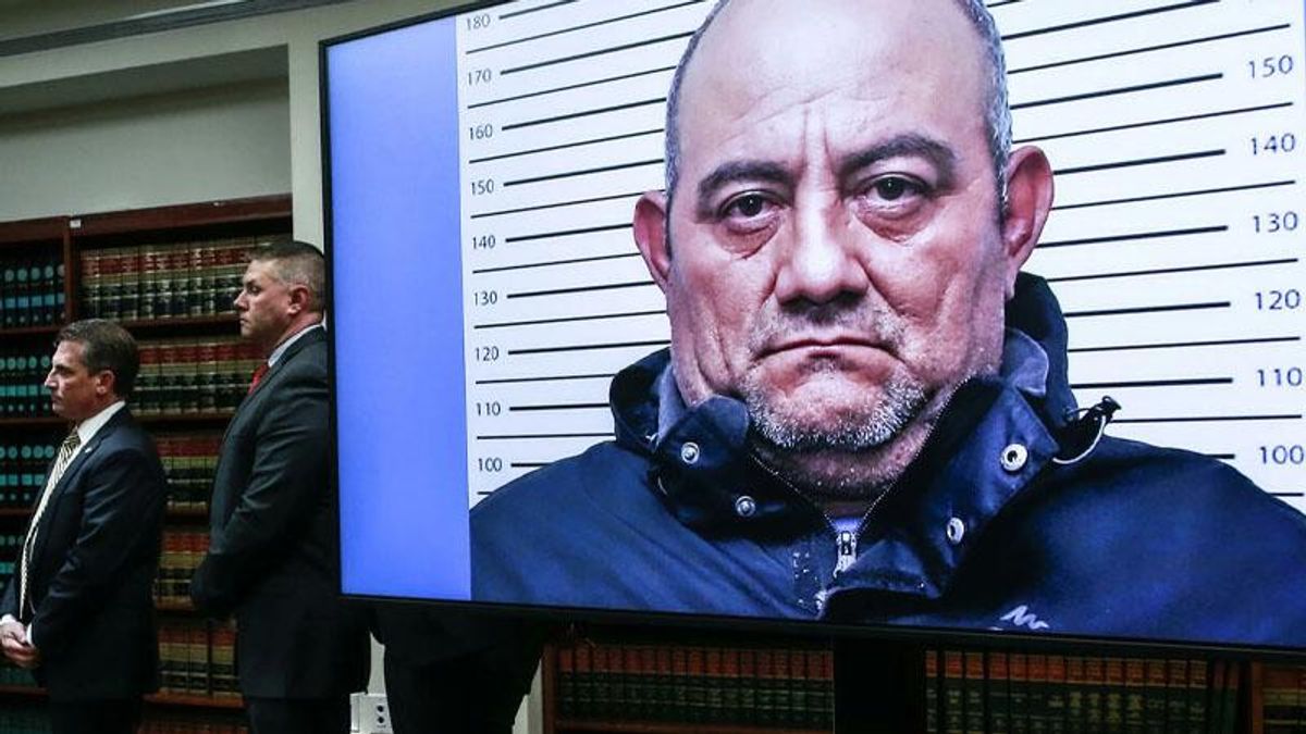 Colombian cartel stages 'armed strike' over leader's extradition - Raw ...