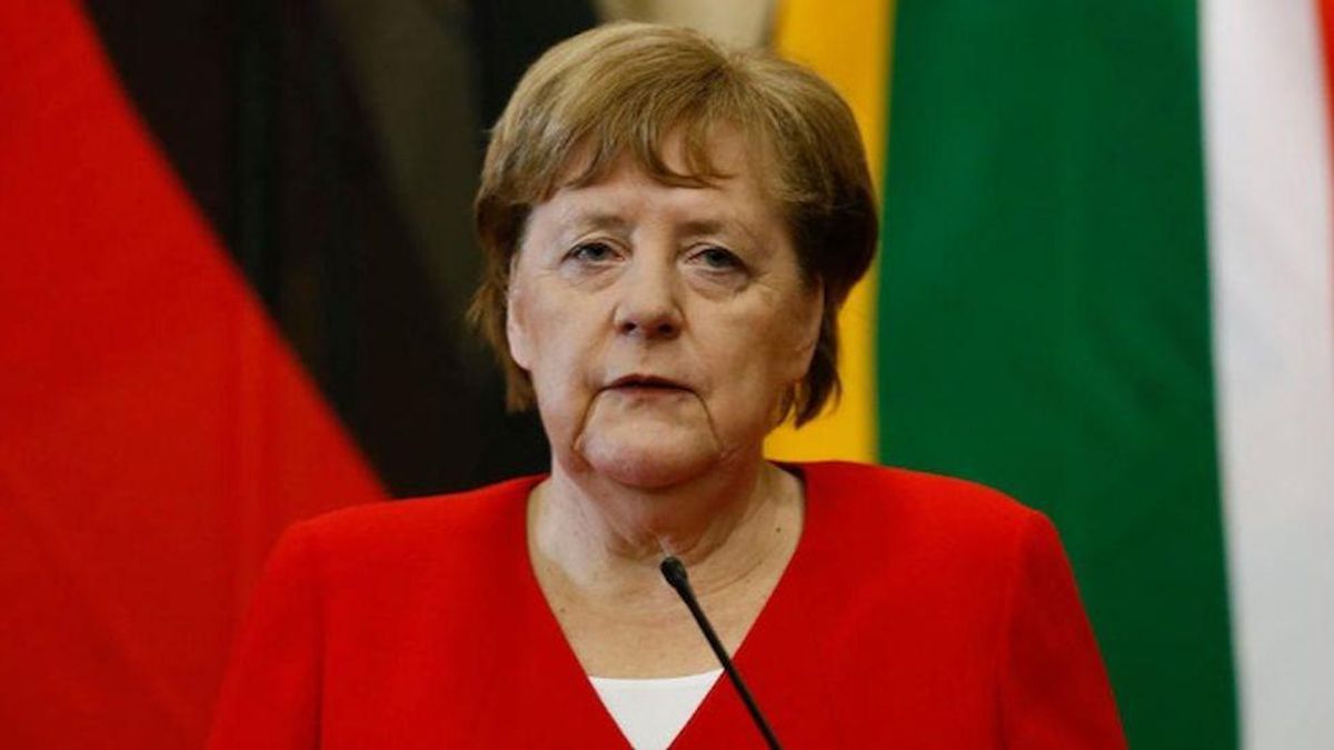 'Monument' Merkel gets standing ovation at her last EU summit - Raw Story