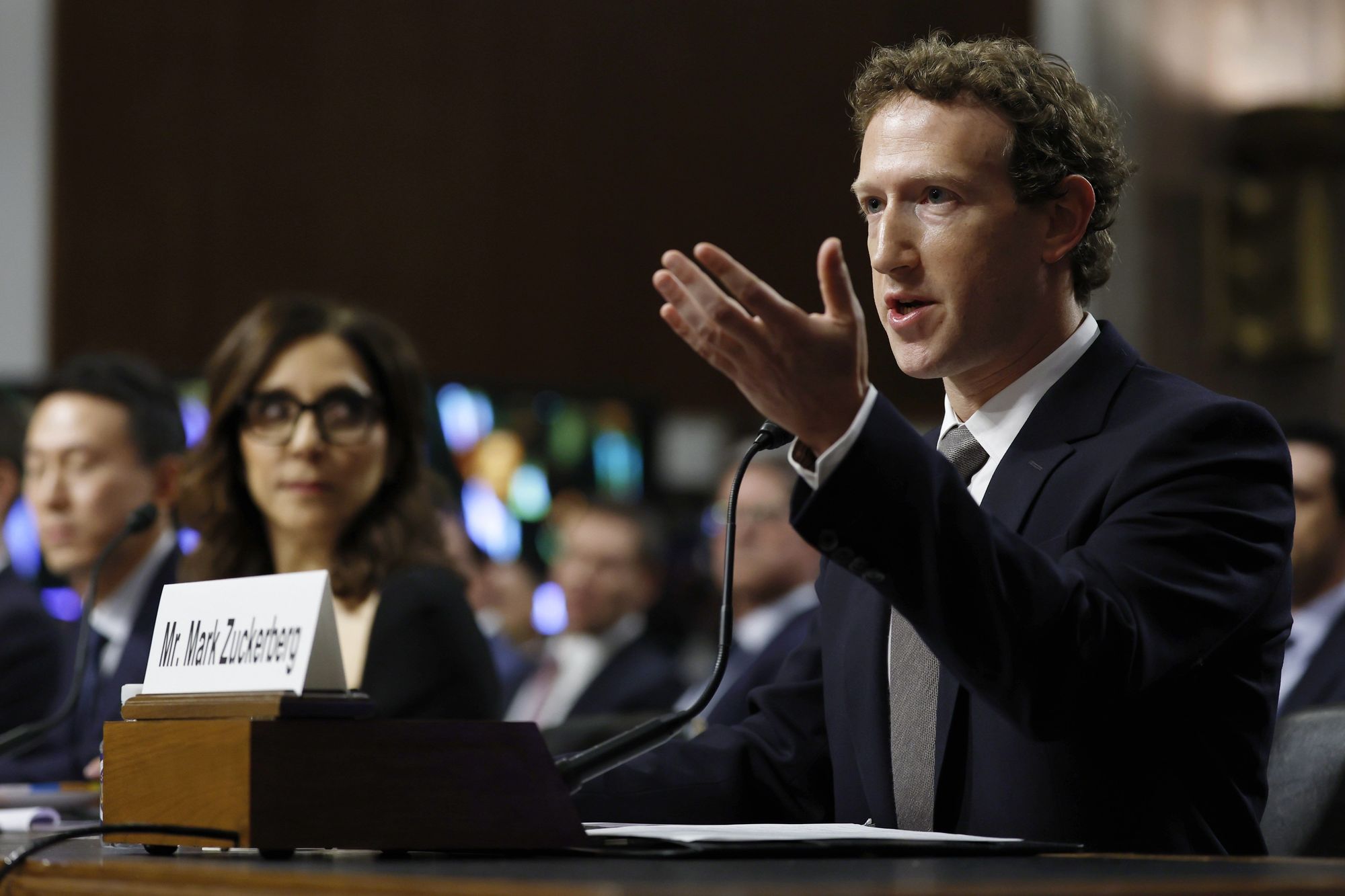 Hypocrisy alert: Senators who scorched Mark Zuckerberg love Meta money ...