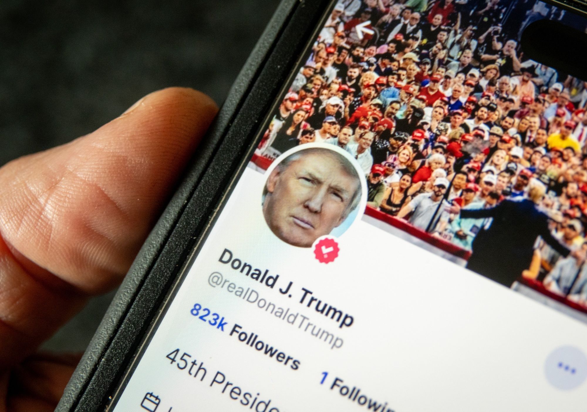 Truth Social stock plunges by more than 15 percent after widely panned ...