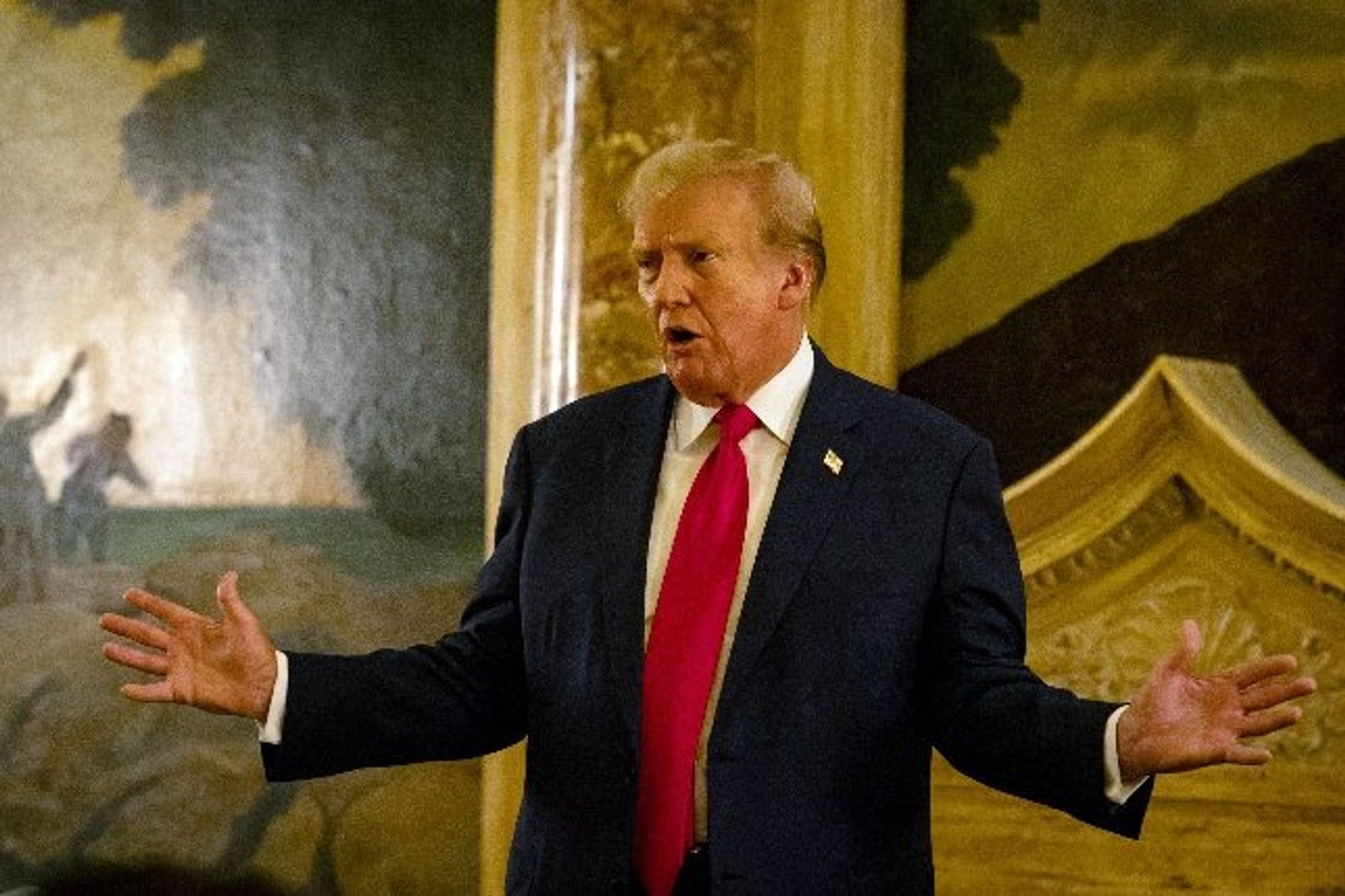 'Trump seems to be stuck' and debate gambit 'shows how desperate he is ...
