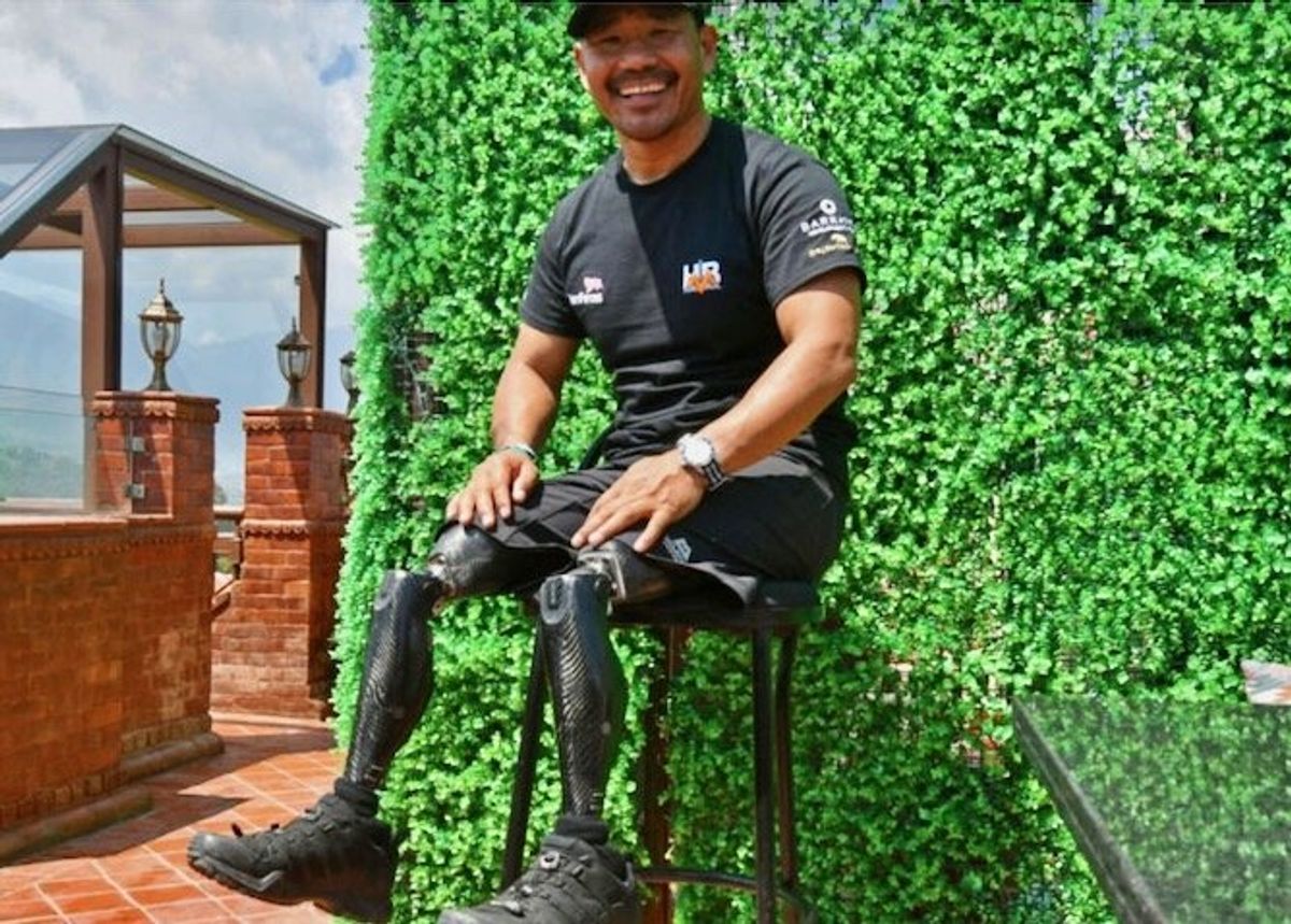 'No legs, no limits': Amputee veteran eyes Everest summit - Raw Story