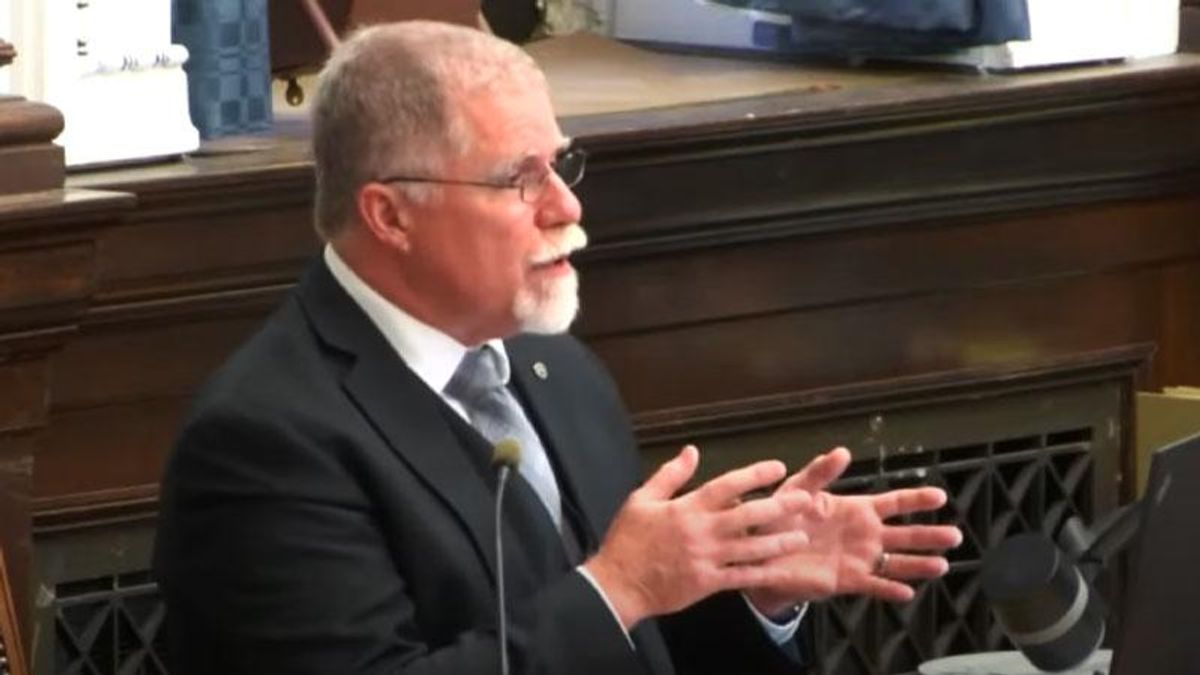 Rittenhouse use-of-force expert to testify on behalf of Black man ...