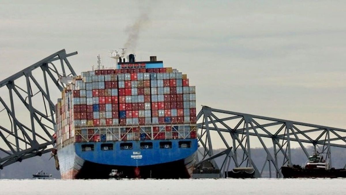 Container ship that destroyed Baltimore bridge has a troubled history - Raw Story