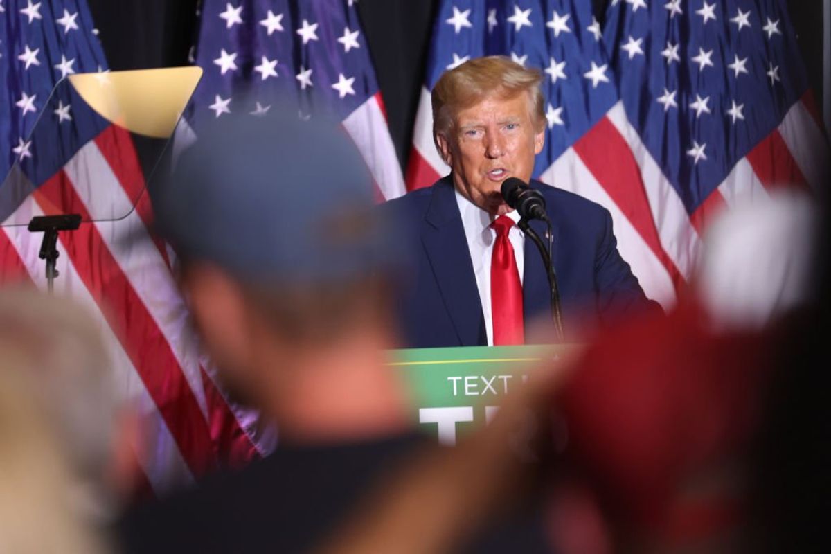 'Running to stay out of prison': Iowa Republicans cheer Trump and boo ...