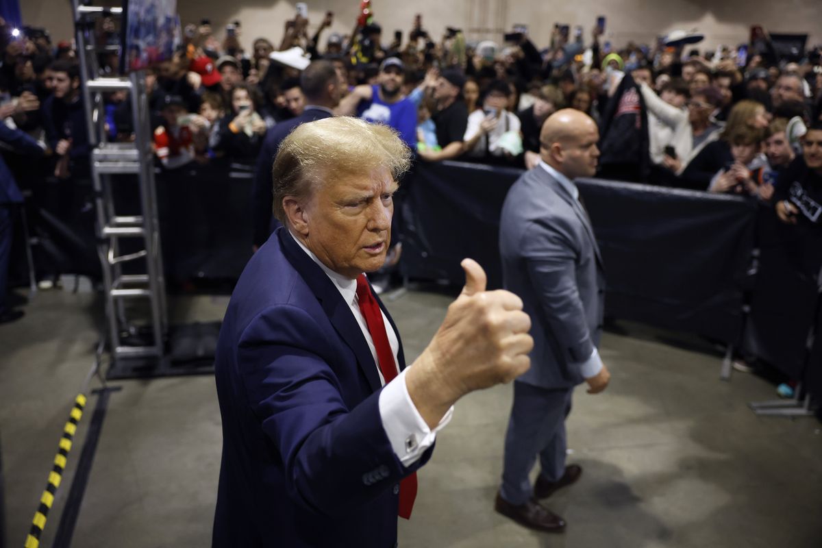 'They know he's a disaster': Trump opponent whacks own party for ...