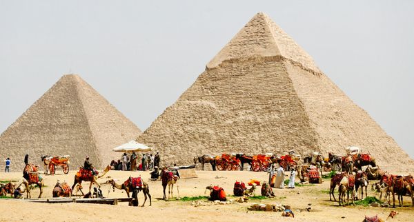 Bomb kills three tourists and Egyptian guide near pyramids: officials ...