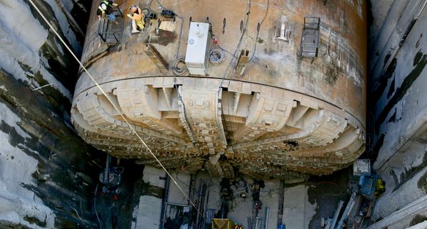 Seattle tunnel, among world’s biggest, takes step toward completion ...