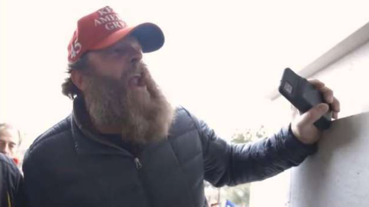 Anti-mask Capitol rioter to be released despite new gun charges - Raw Story