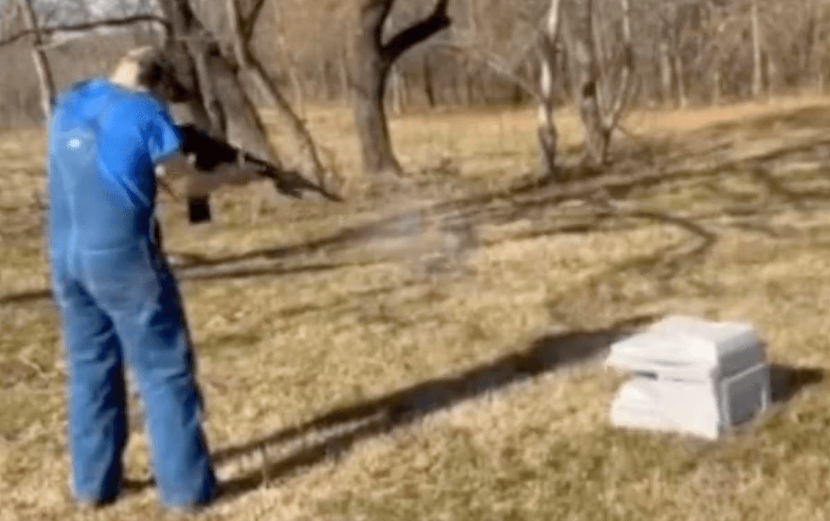 Oklahoma Republican shoots 'Dominion voting machine' in new campaign ad ...