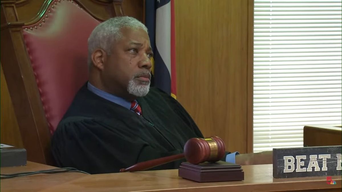 'Rudderless ship of chaos': Judge moves to hold embattled St. Louis ...