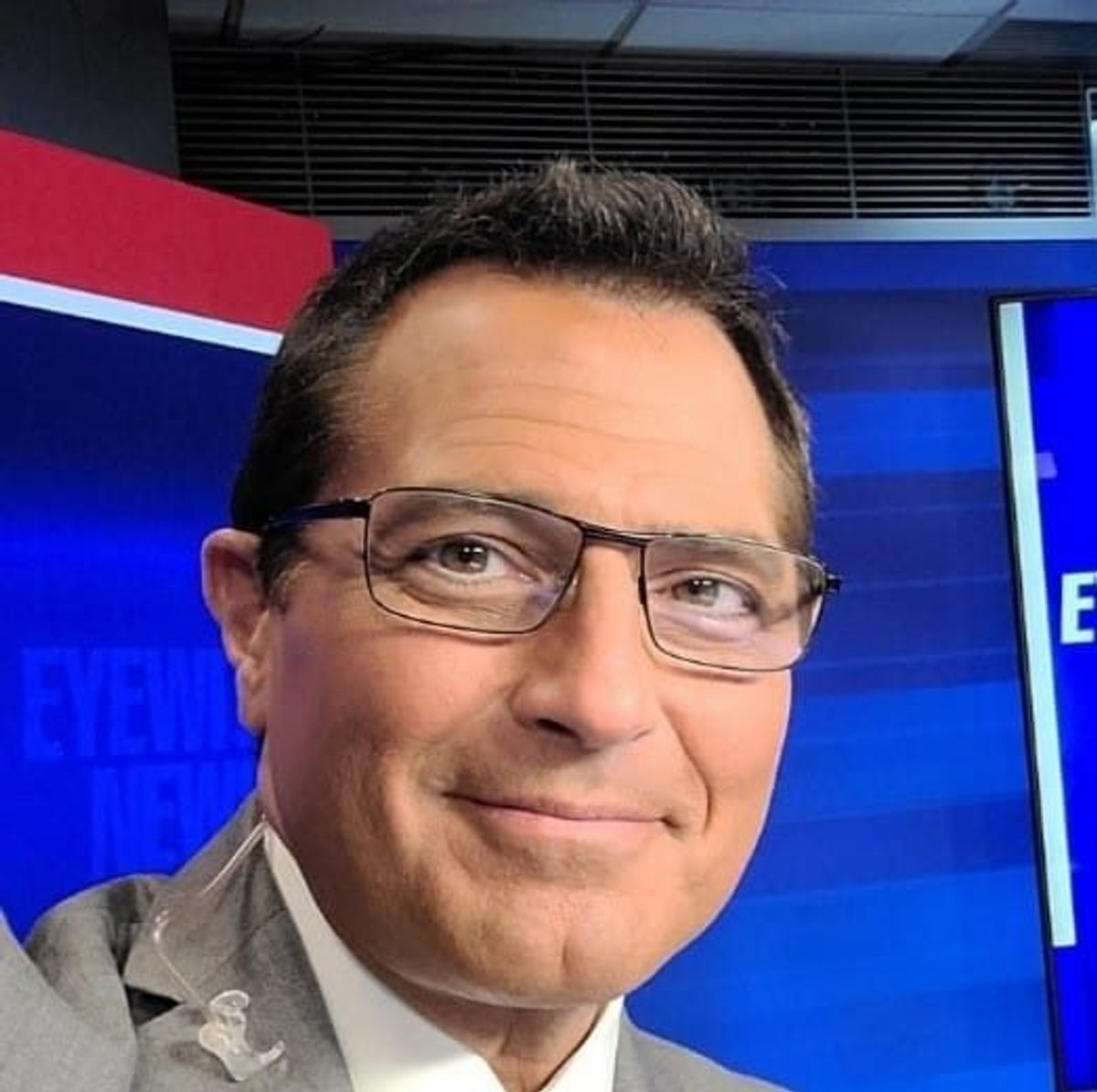 Mystery hot mic comment prompts ABC anchor’s firing — but co-workers ...