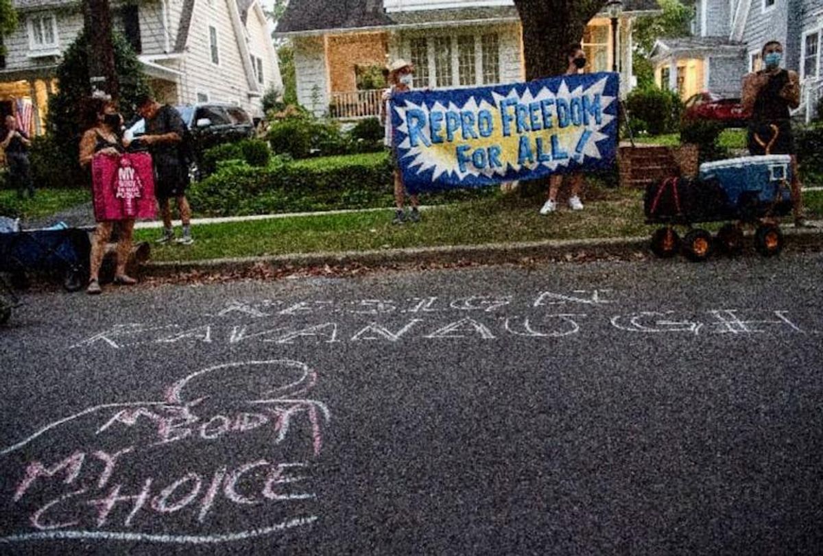 Pro-choice demonstration held outside home of conservative US Supreme ...