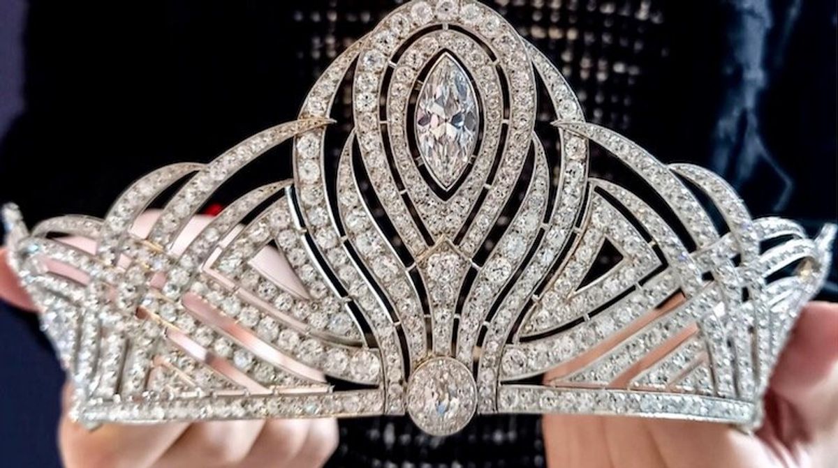 Coronation tiara crowns Geneva jewels auction - Raw Story