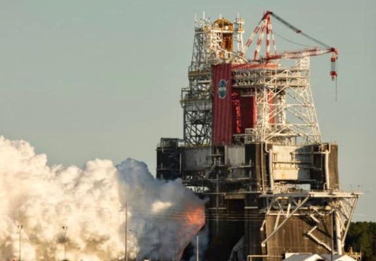 NASA testing giant rocket for next Moon mission - Raw Story
