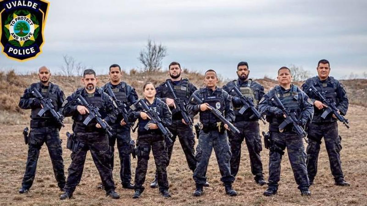 Uvalde Police Deptartment S.W.A.T. - Raw Story